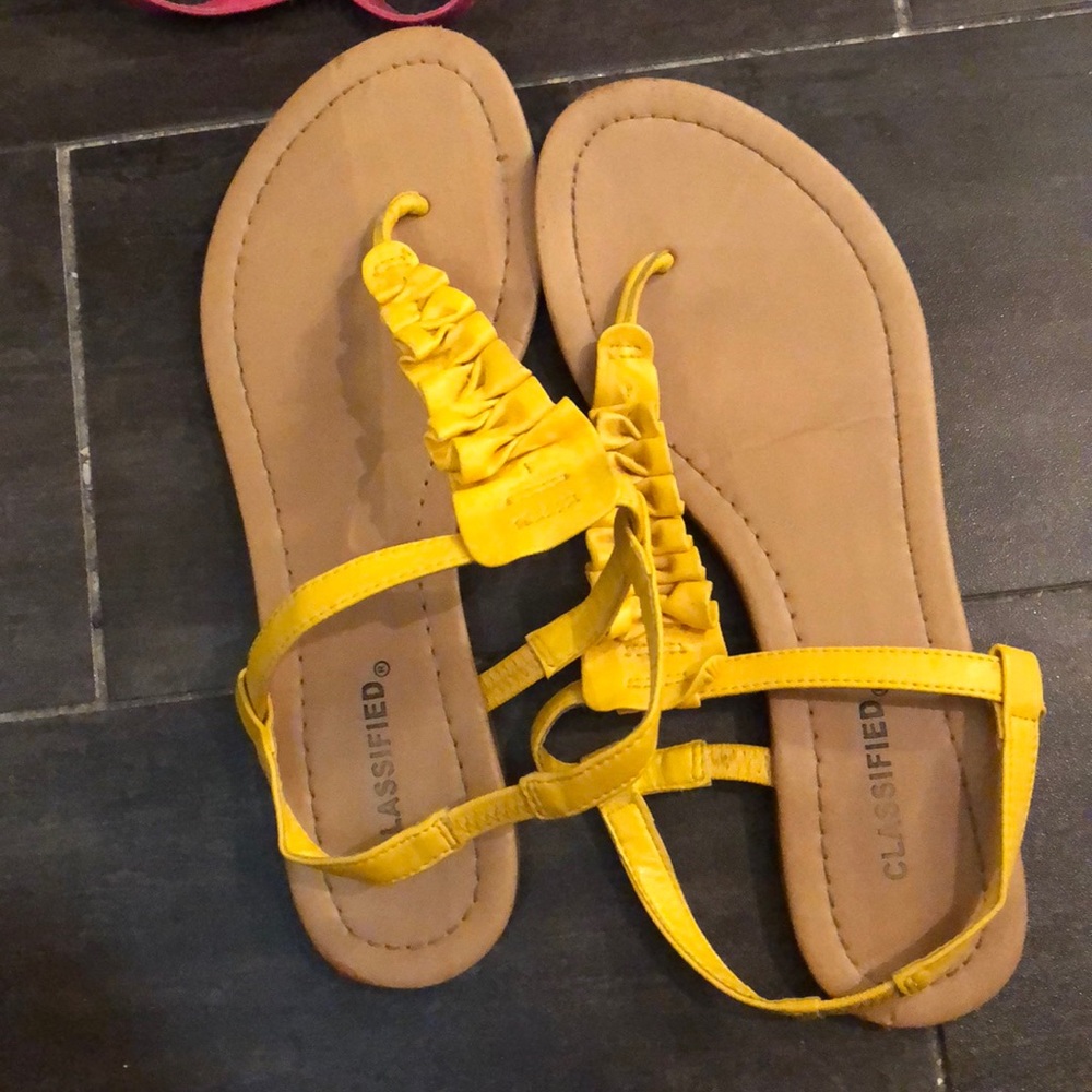 Ruffle Sandal Bundle - Gem